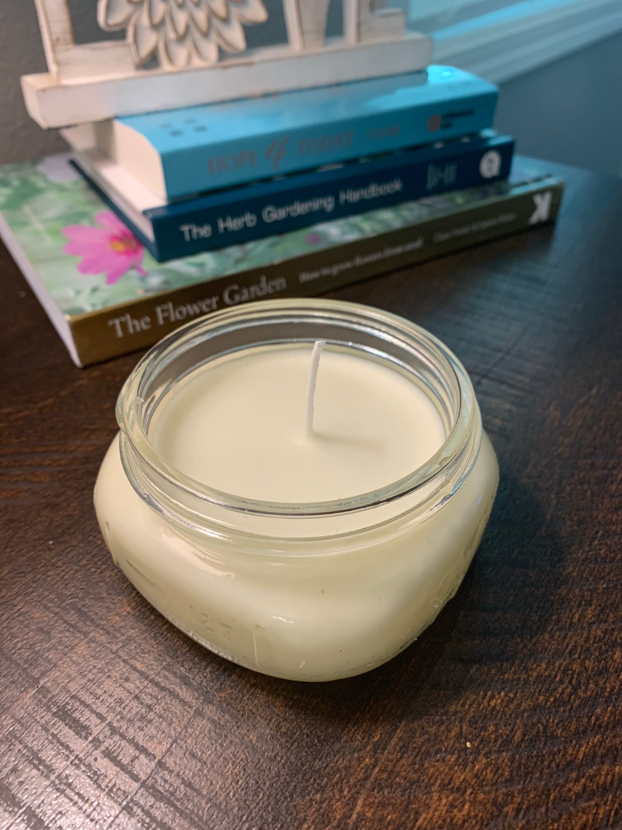 Homemade Essential Oil Candle – Over Easy Homestead